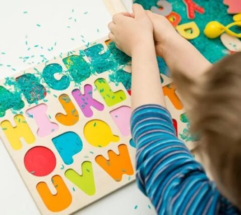 The Progression of Left to Right in Montessori Language Development ...